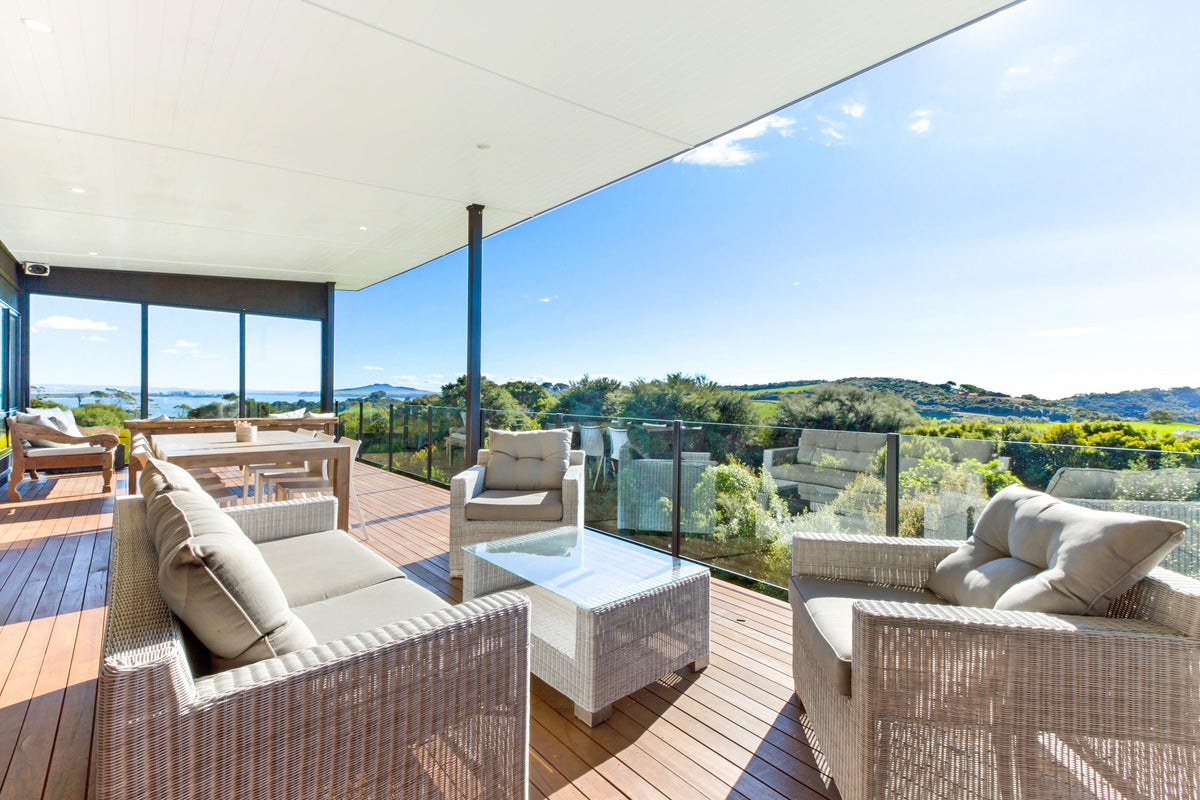 Cable Bay Lodge – Cable Bay Views